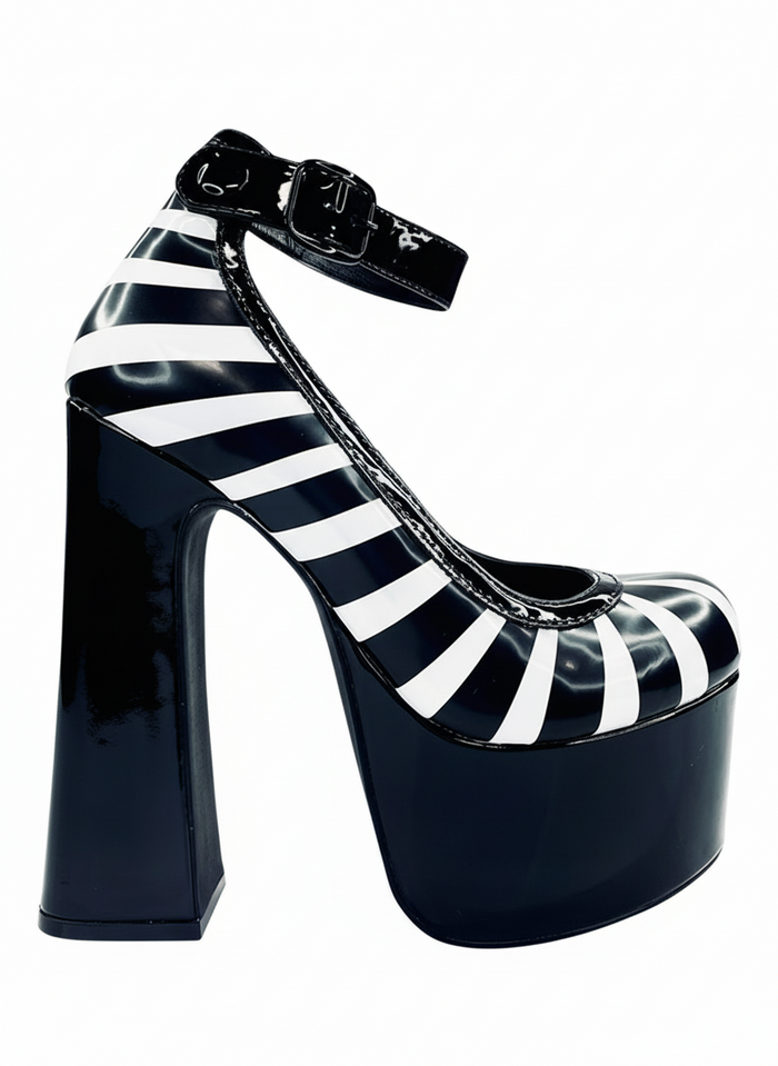 Monster High x YRU Footwear Collection – strangecvlt